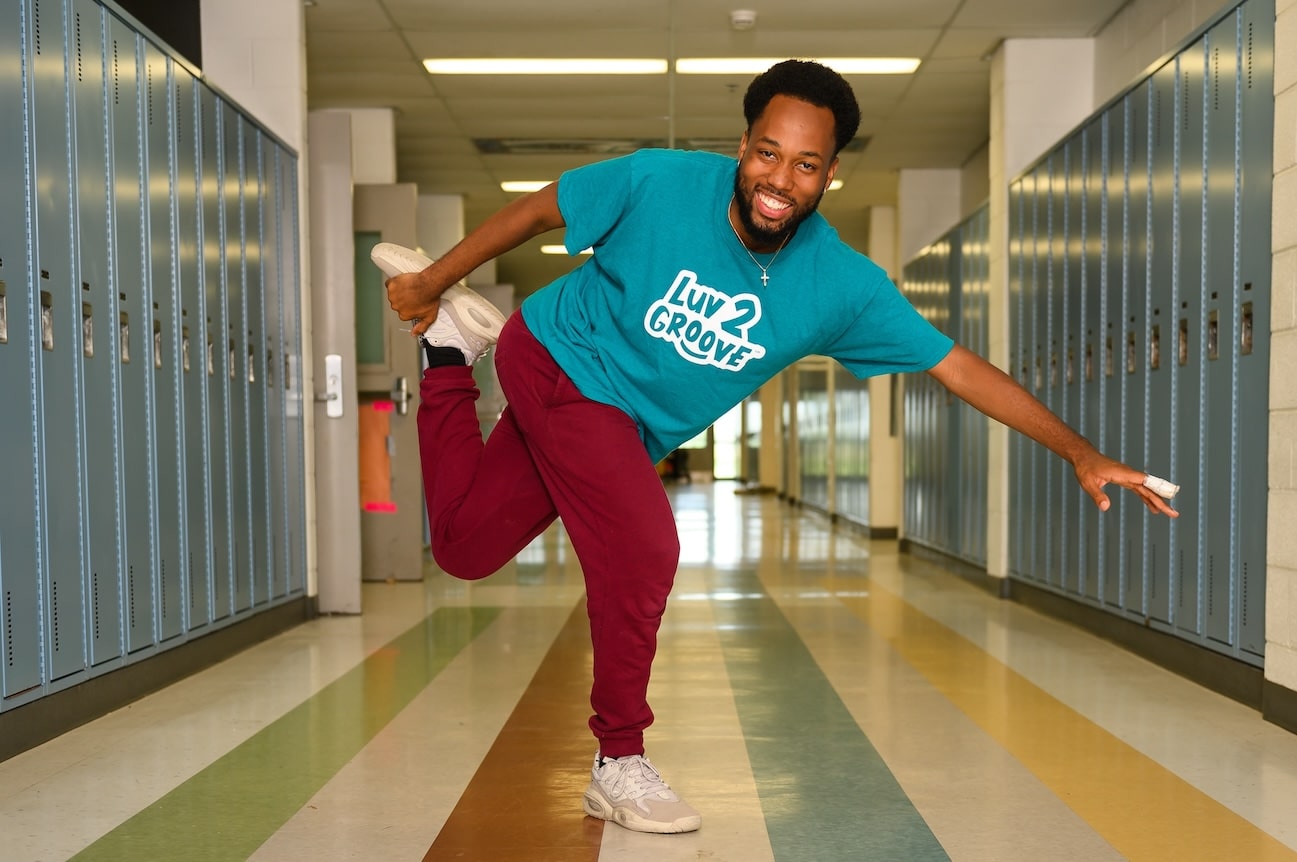 Mr. Isaiah – Luv2Groove